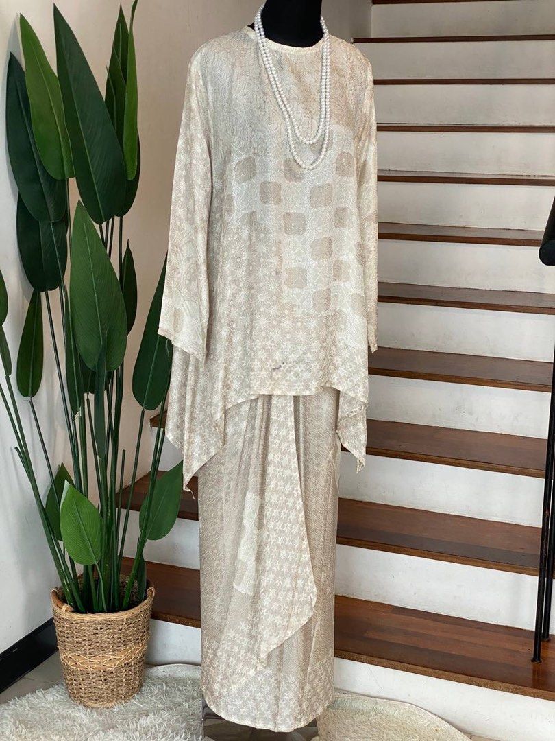 Baju raya 2024, Women's Fashion, Muslimah Fashion, Baju Kurung & sets ...