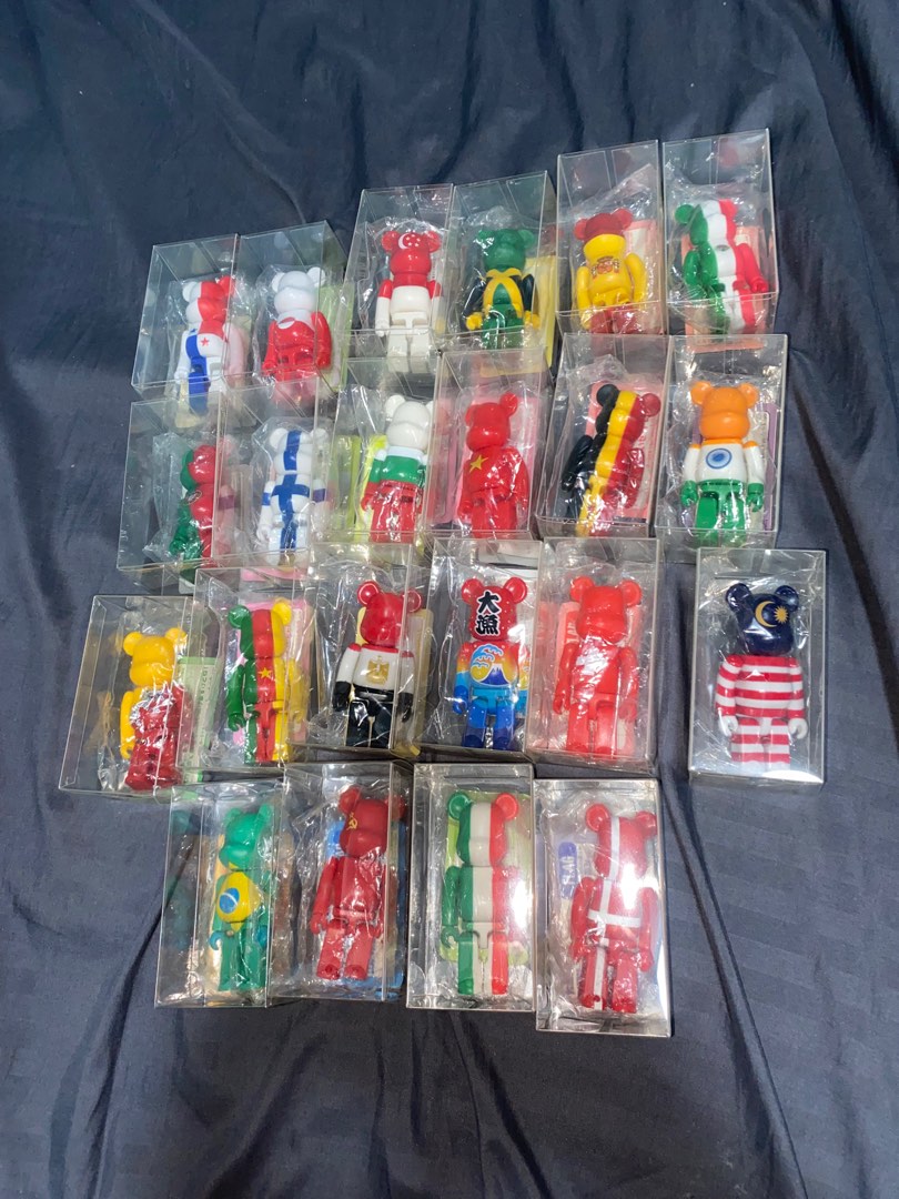 Bearbrick 100% Flags, Hobbies & Toys, Memorabilia & Collectibles ...