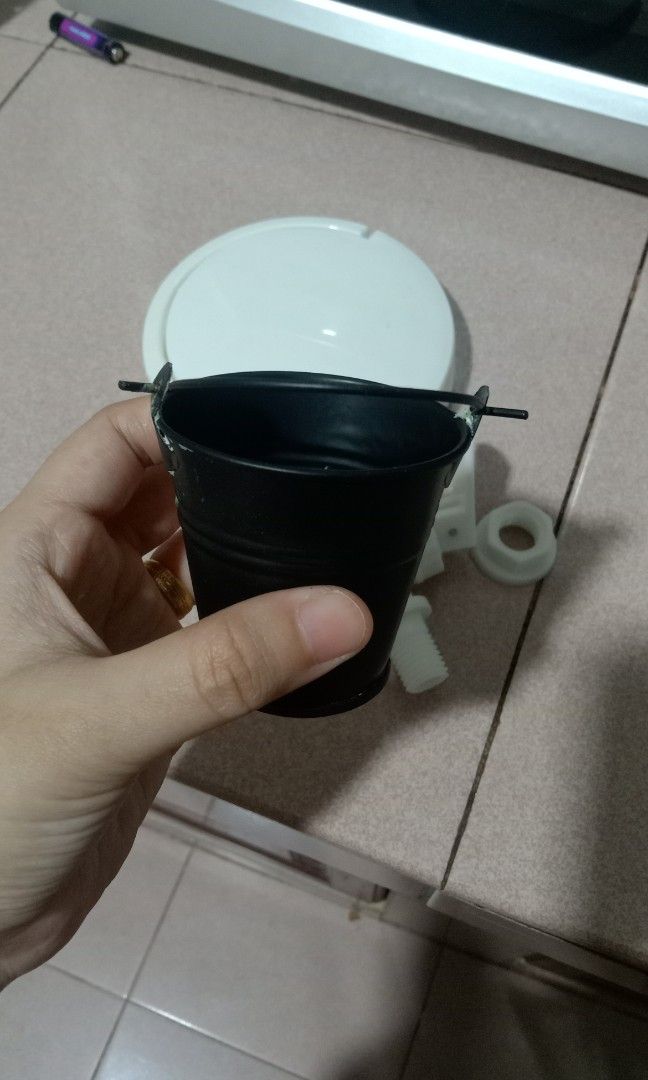 Bekas sabun laundry detergent dispenser, Furniture & Home Living ...