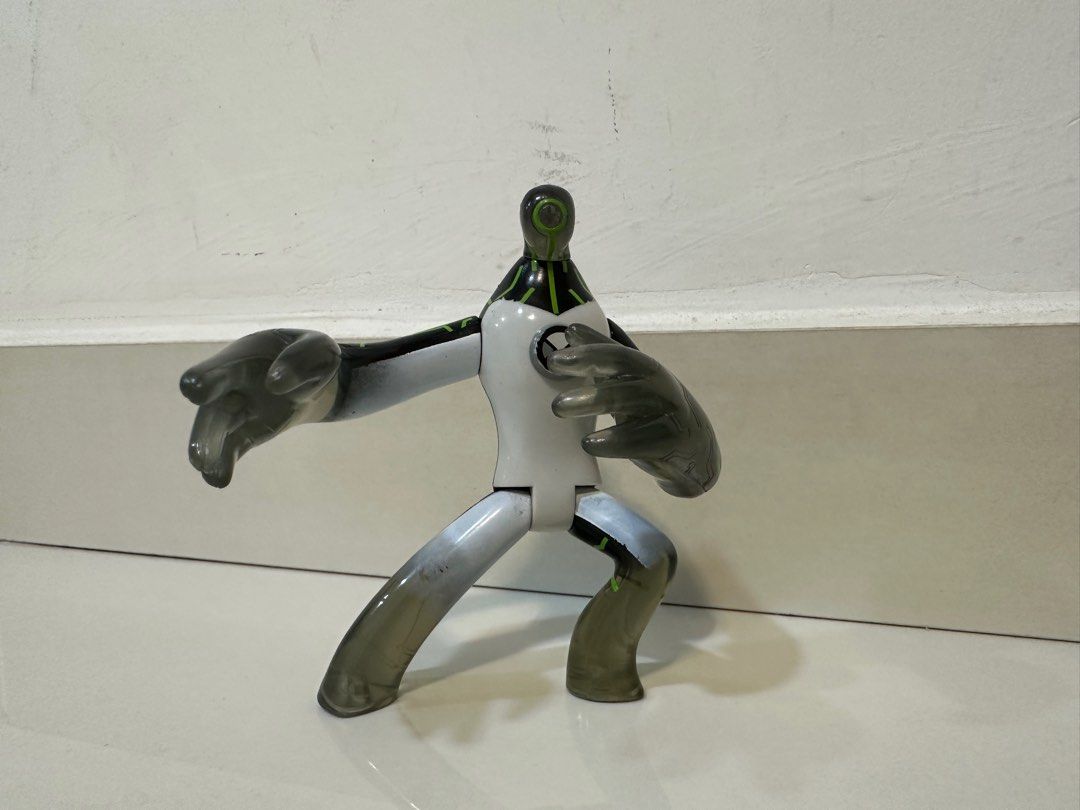 Ben 10 Alien battle Mech!!!, Hobbies & Toys, Toys & Games on Carousell