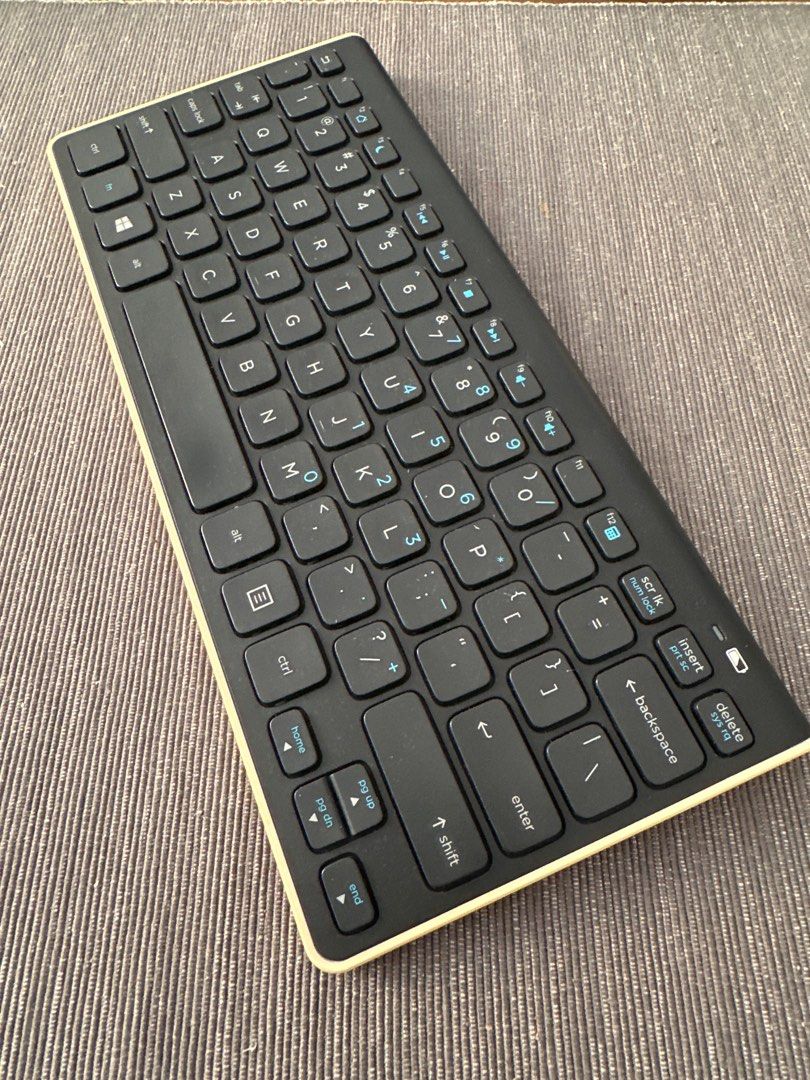 Bluetooth Keyboard, Computers & Tech, Parts & Accessories, Computer Keyboard on Carousell