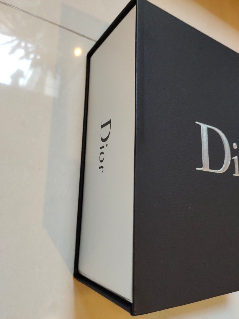 Box Dior Original, Desain & Kerajinan Tangan, Lainnya di Carousell