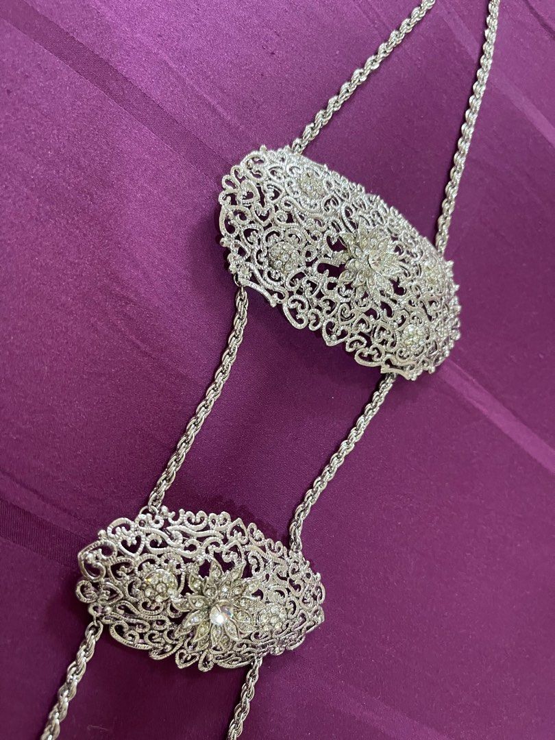 Dokoh Kebaya Berangkai, Women's Fashion, Muslimah Fashion, Accessories ...