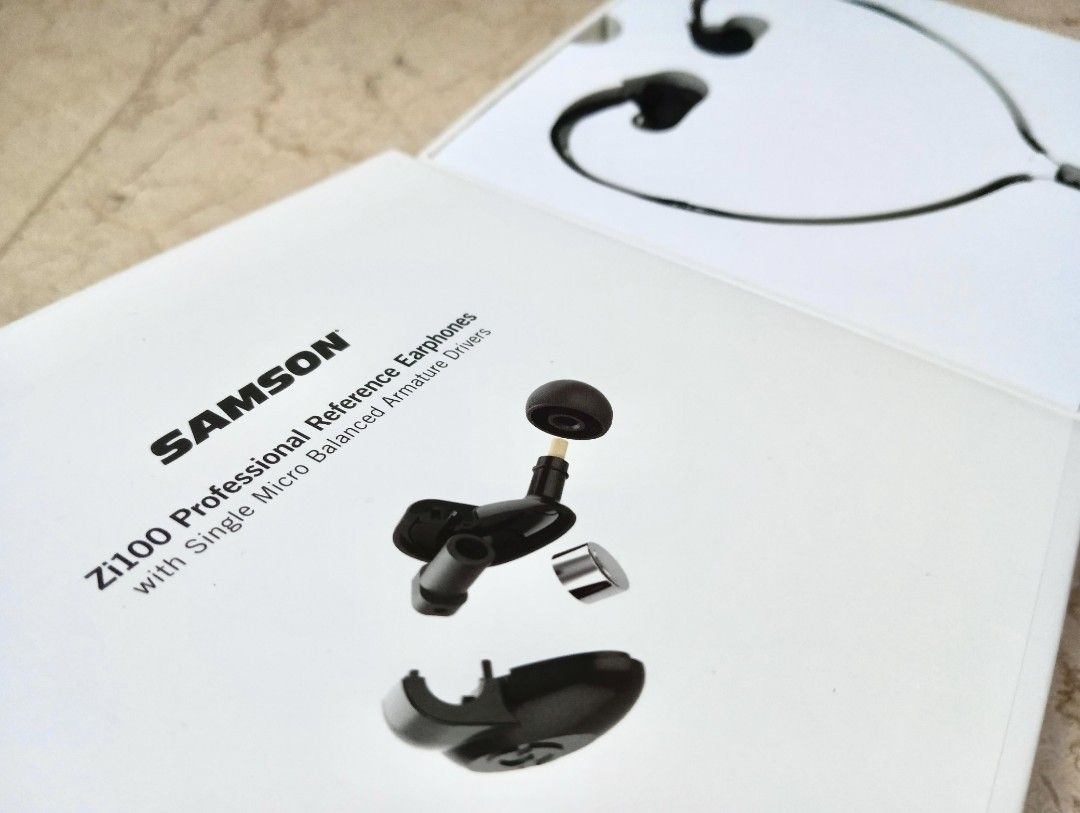Ear Monitor Samson Zi100, Musik & Media, Alat di Carousell