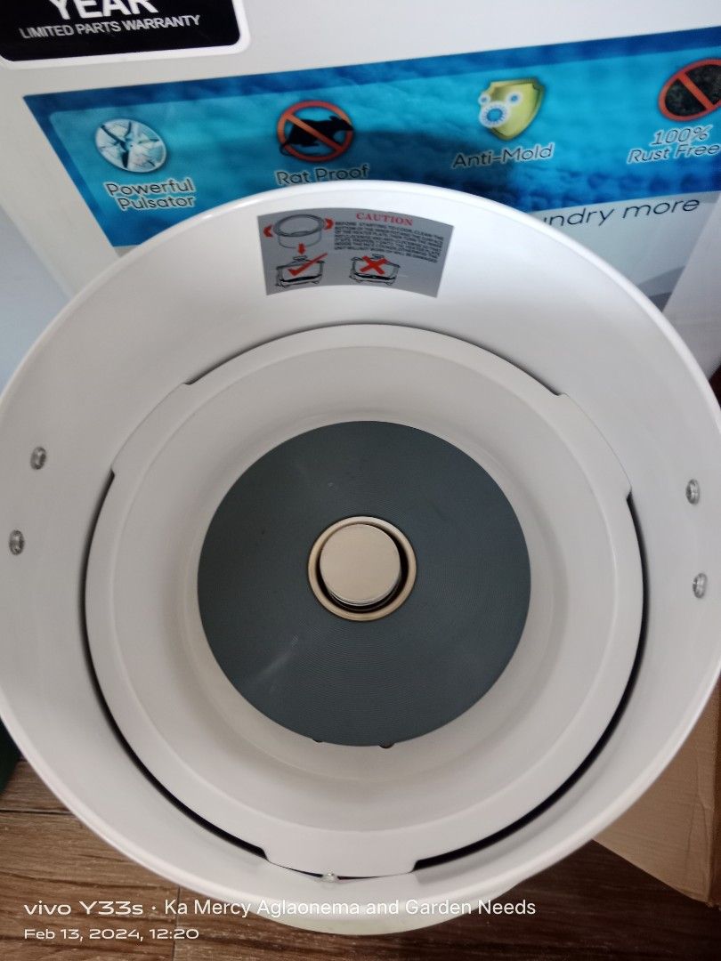 Eureka rice cooker 1.8 liters non stick(mall display pull out), TV & Home Appliances, Kitchen ...