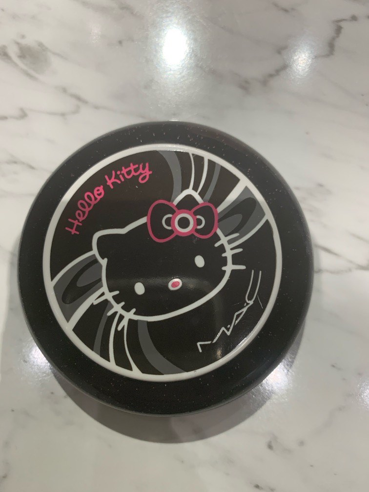 EXPIRED Mac hello kitty blush, Beauty & Personal Care, Face, Makeup on ...