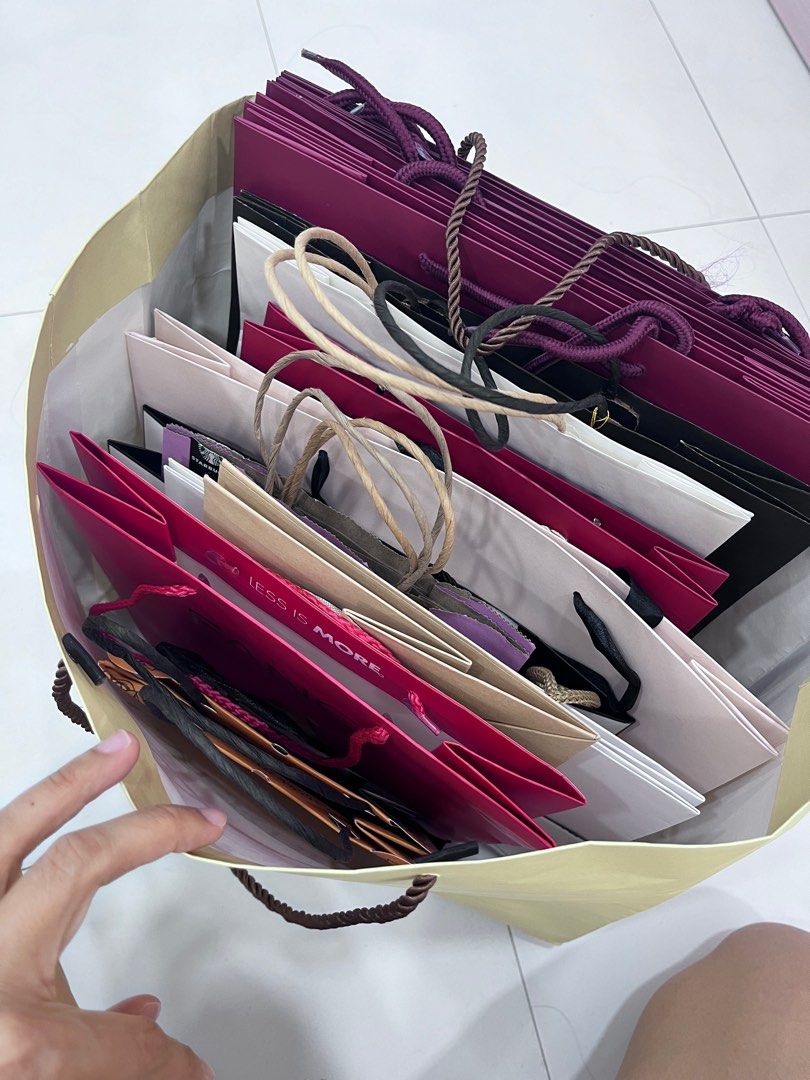 Free, Women's Fashion, Bags & Wallets, Tote Bags on Carousell