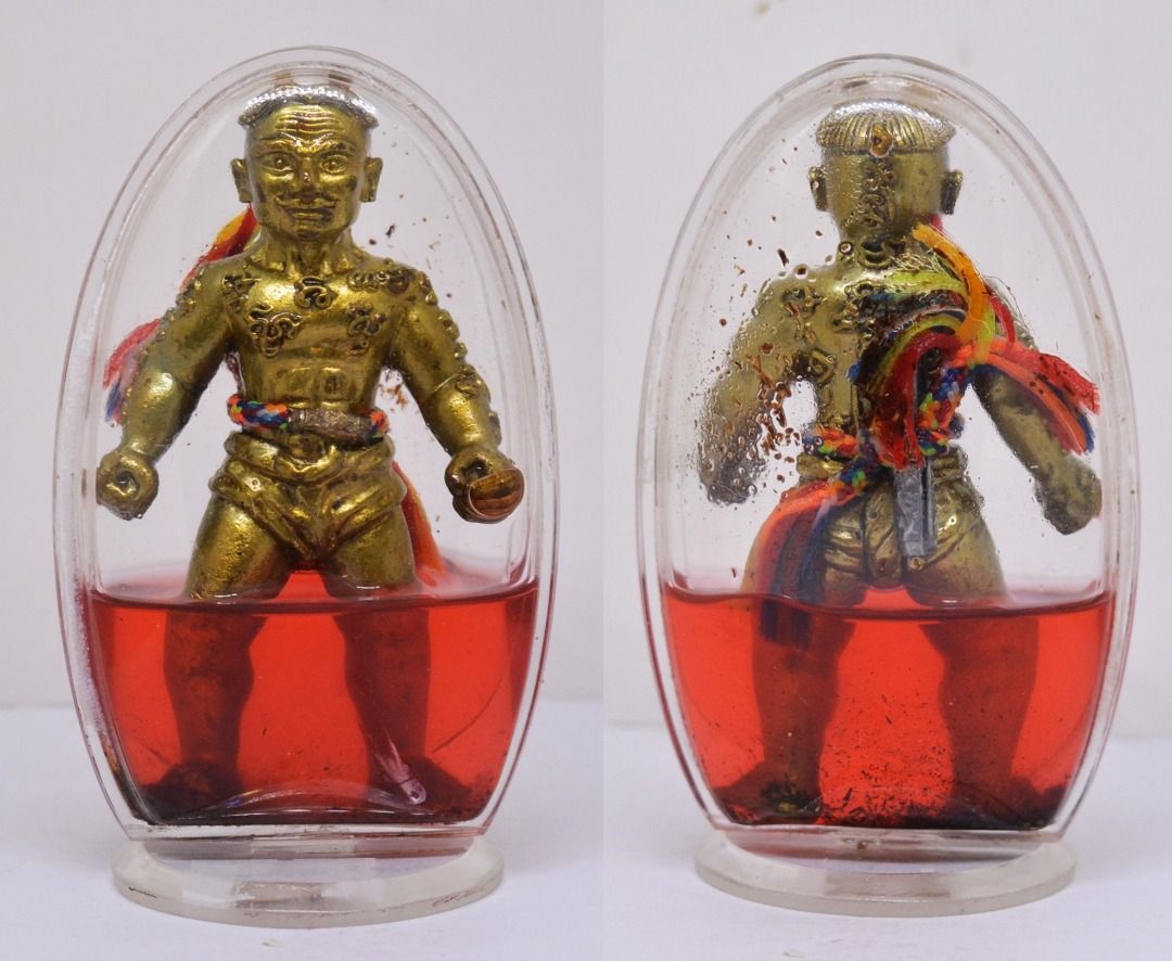 Hoon Payon Muen Han Nam Chok Taw Kru BE 2551 Soak in Naman Hong Phrai with Takrut and magic ...