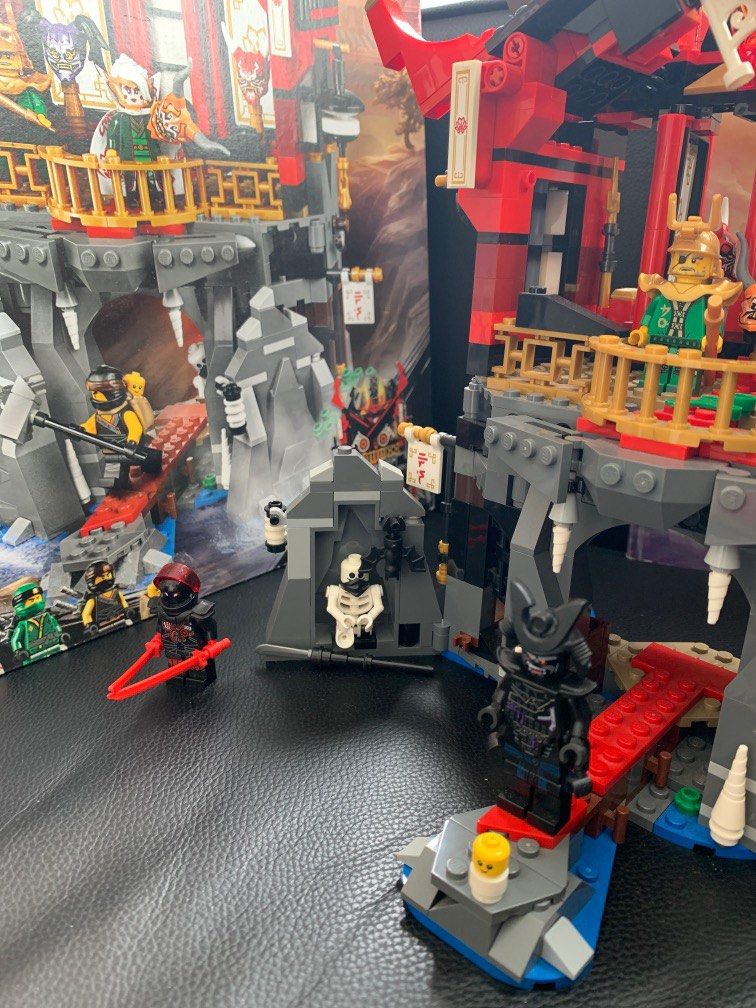 LEGO Ninjago 70643 Temple of Resurrection, 興趣及遊戲, 玩具 & 遊戲類 - Carousell
