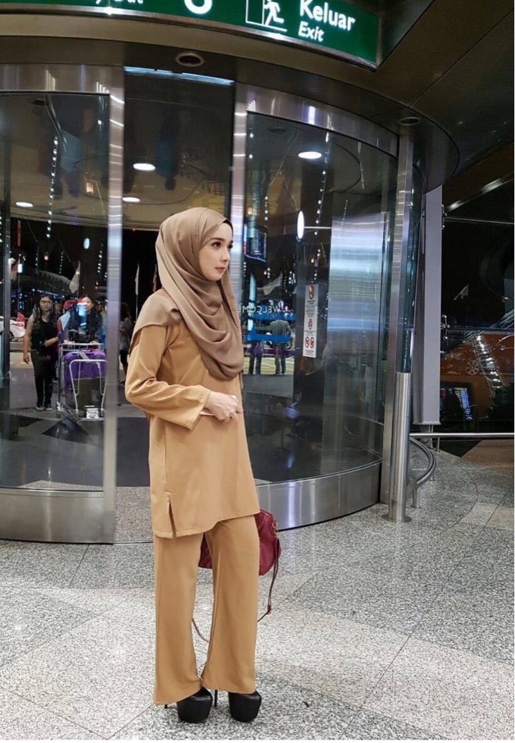 Nami Suit Minimalace Royal Blue , Women's Fashion, Muslimah Fashion ...