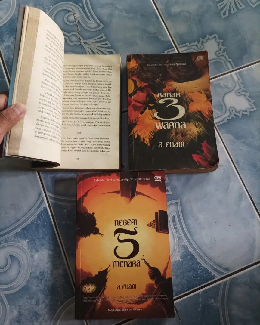 Original Paket Lengkap Trilogi Negeri 5 Menara, Ranah 3 Warna, Rantau 1 ...