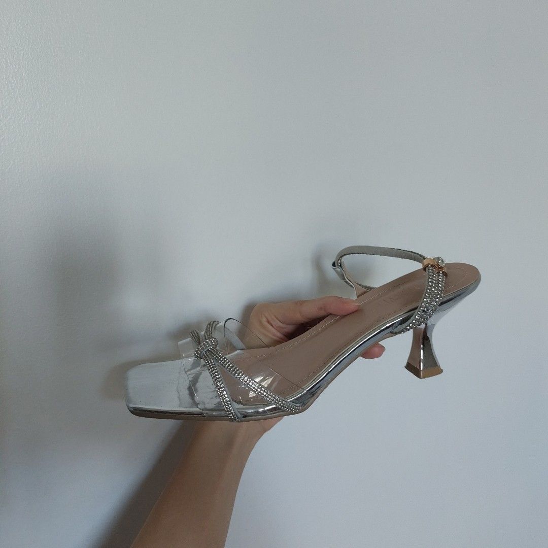 Silver Square Toe Heel Shoes, Women's Fashion, Footwear, Heels on Carousell
