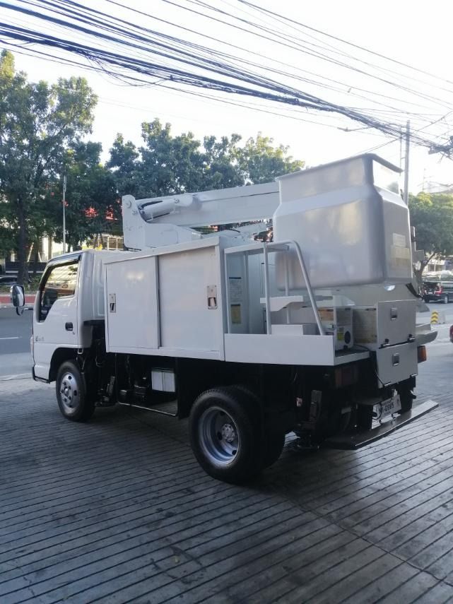 Sobida Elf NHR 4JJ1 Manlifter surplus canter 300 series tornado ...