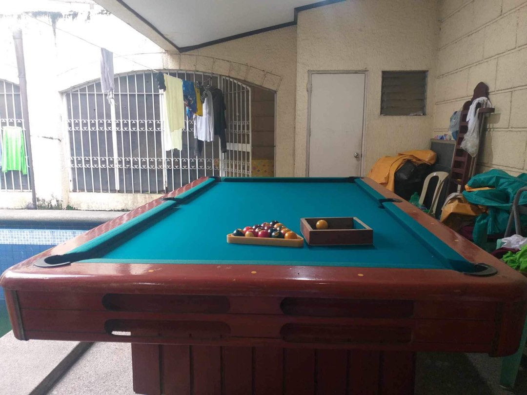 Solid Wood Billiard Table with balls and cue sticks set, Sports ...
