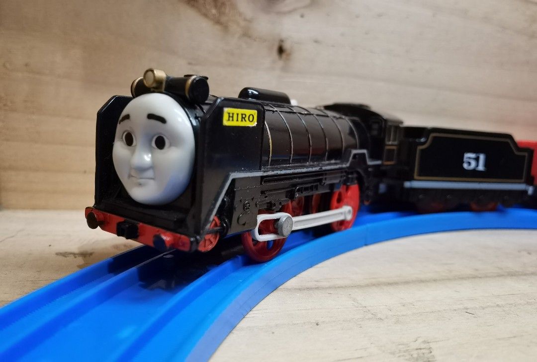 Takara Tomy Vintage Electric Motorised Train Thomas and Friends - Hiro ...
