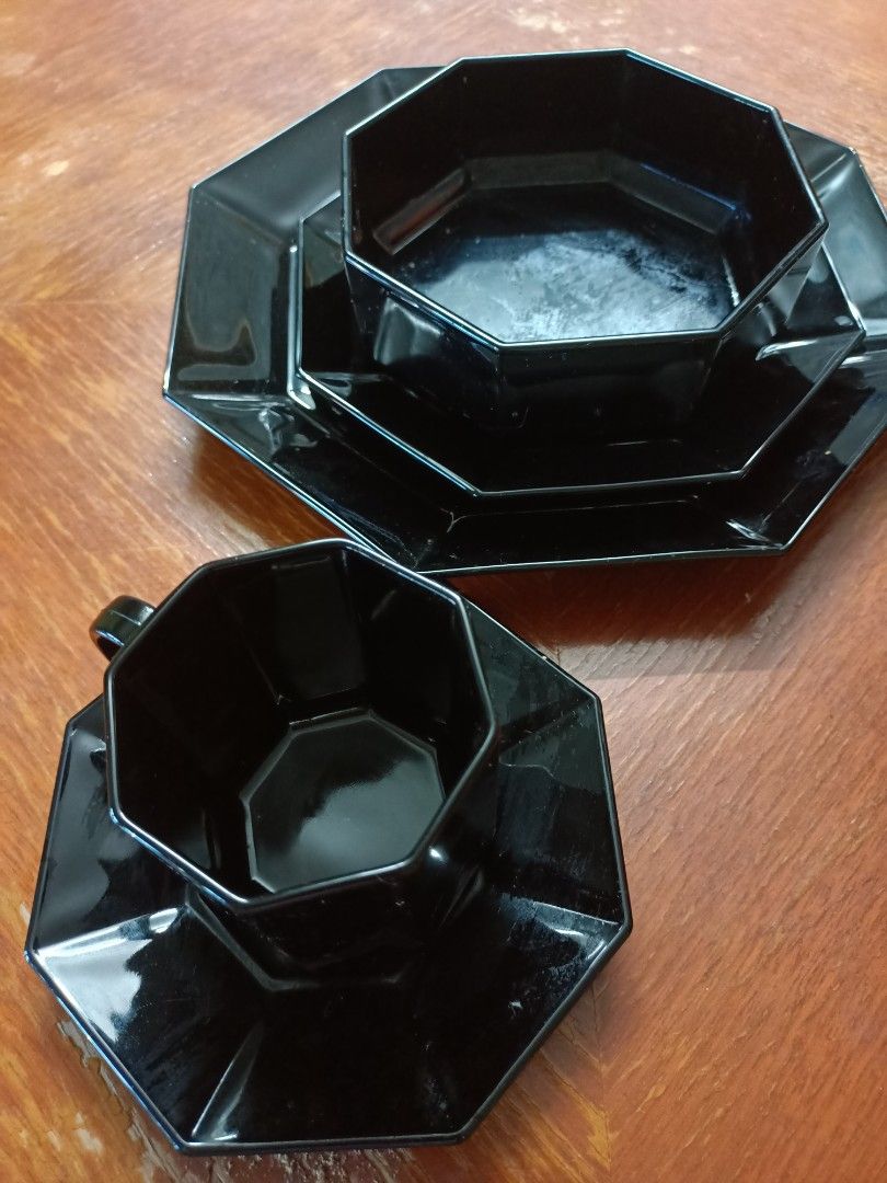 Vintage Arcoroc Octime Black Octagon Glass Dishes France, Furniture ...