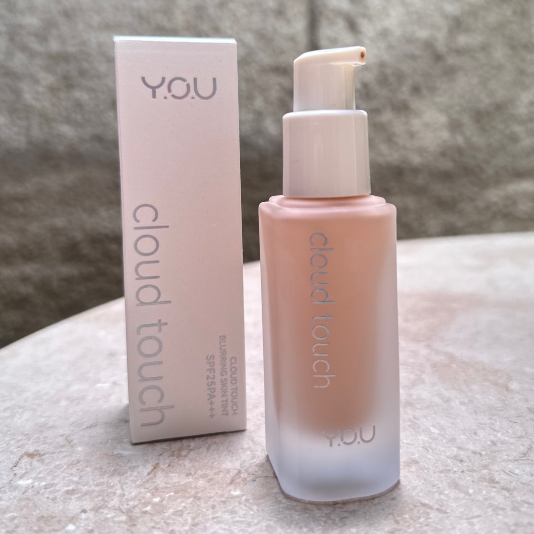 YOU Cloud Touch Skin Tint, Kesehatan & Kecantikan, Rias Wajah di Carousell