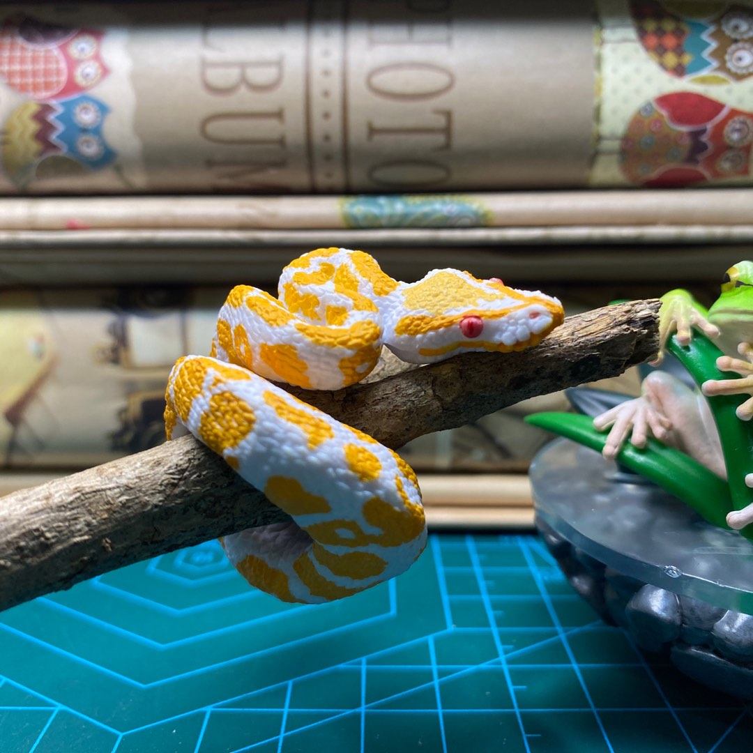 Bandai Gashapon Ball Python Miniature Figure, Hobbies & Toys, Toys ...