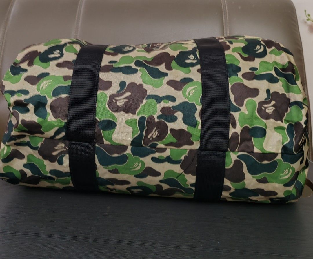 Bape small travel bag, menarik!, Men's Fashion, Bags, Sling Bags on ...