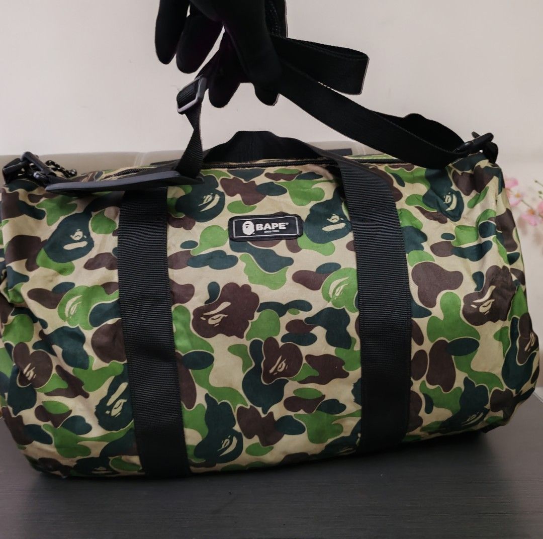 Bape small travel bag, menarik!, Men's Fashion, Bags, Sling Bags on ...