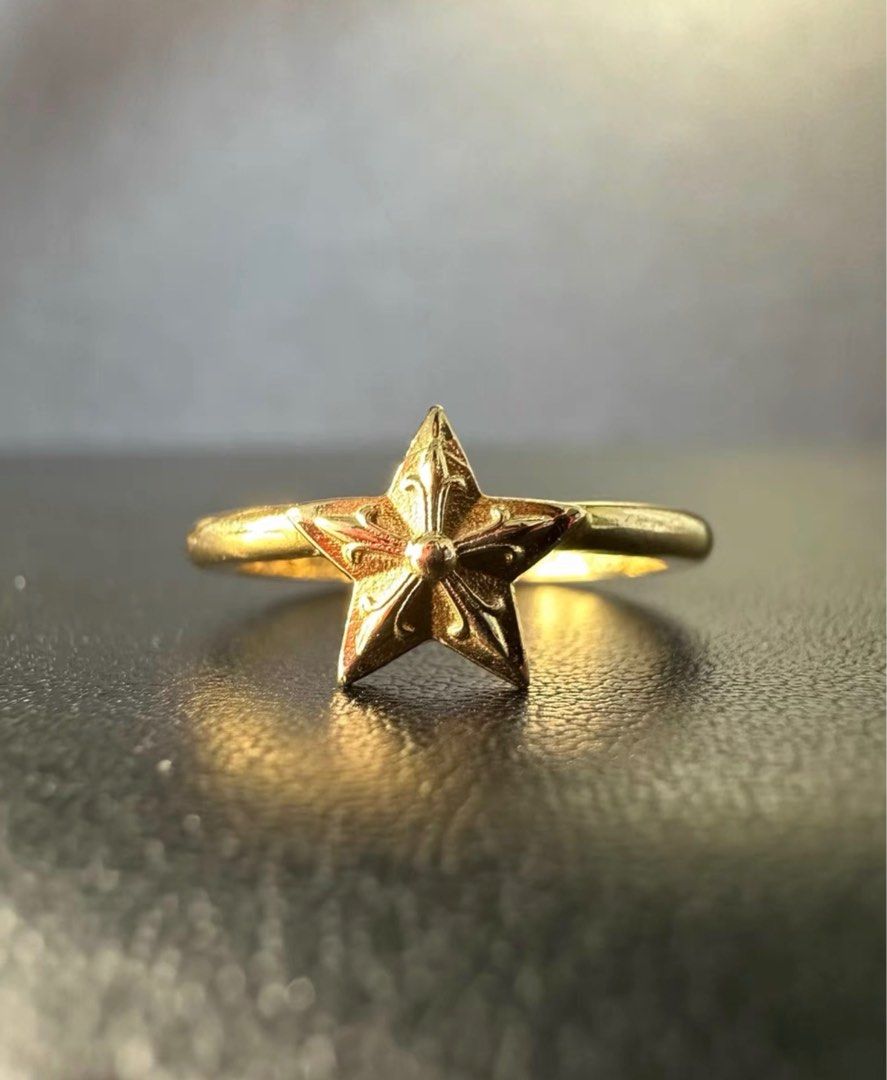 Chrome hearts 【22K】BubbleGum 5pt star ring, 名牌, 飾物及配件 - Carousell