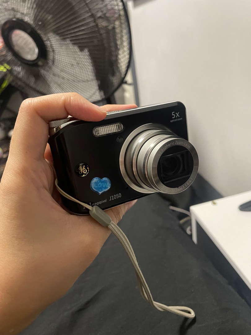 GE J1050, Photography, Cameras on Carousell