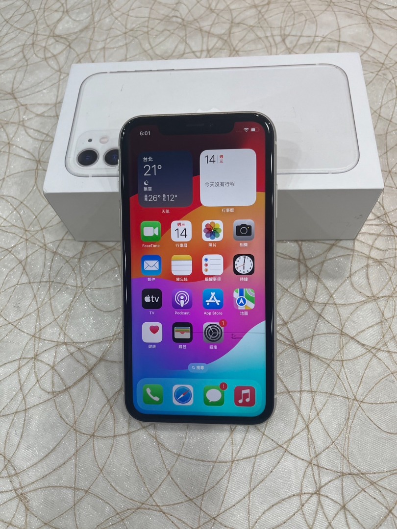 【艾爾巴二手】iPhone 11 128G 6.1吋 白色 #二手機 #勝利店7N73F, 手機及配件, 手機, iPhone, iPhone 11 系列在旋轉拍賣