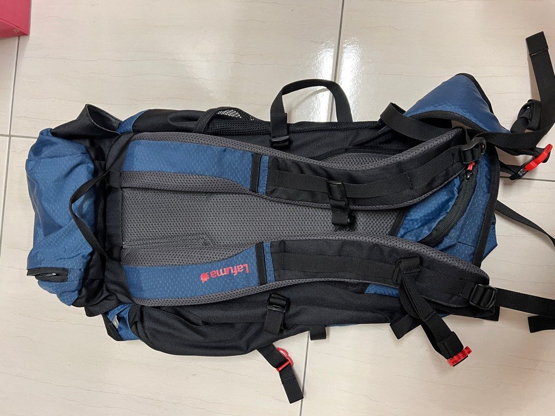 Lafuma 30L 登山後背包 ((極新, 他的時尚, 包, 背包在旋轉拍賣