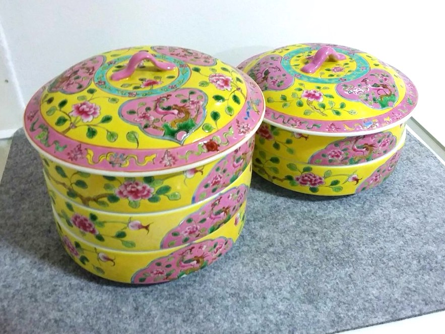 Peranakan Porcelain Collection Multi-tier Server x 2 sets in 5 tiers ...