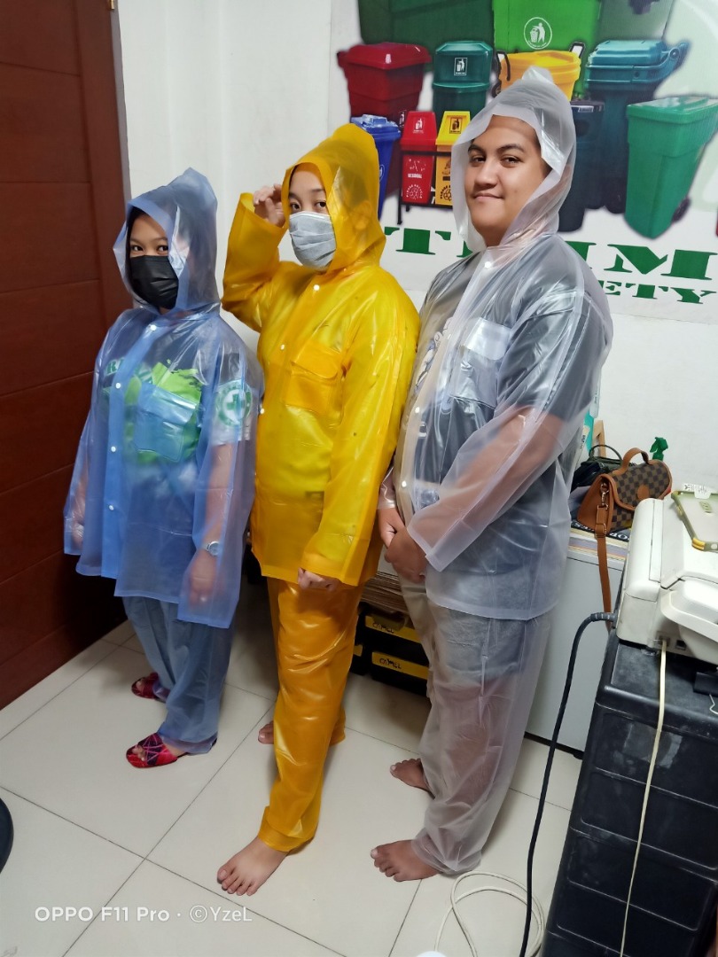 RAINCOAT (KAPOTE), Commercial & Industrial, Construction Tools ...