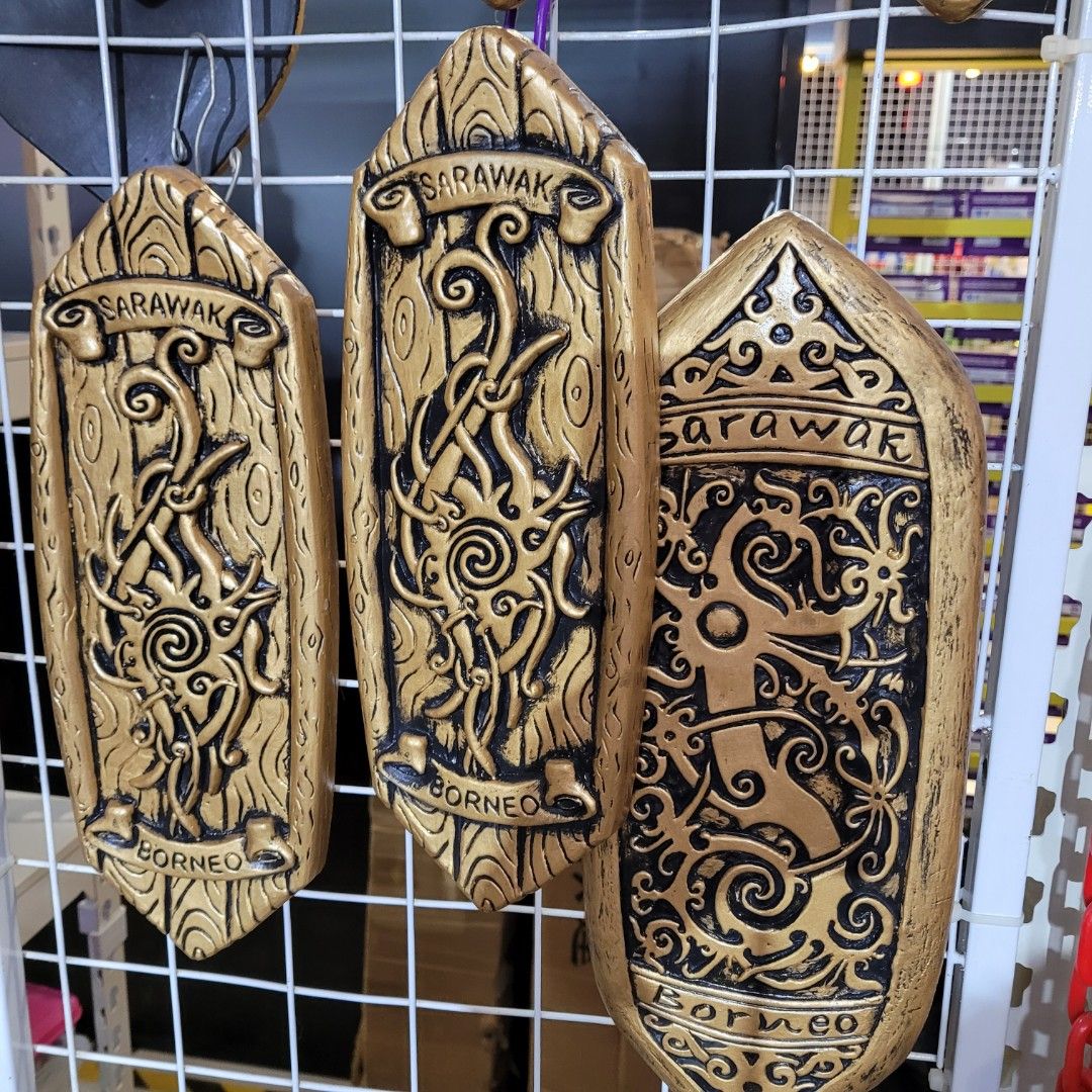 Terabai Kayu iban wood wooden shield Borneo sarawak Malaysia iban dayak ...