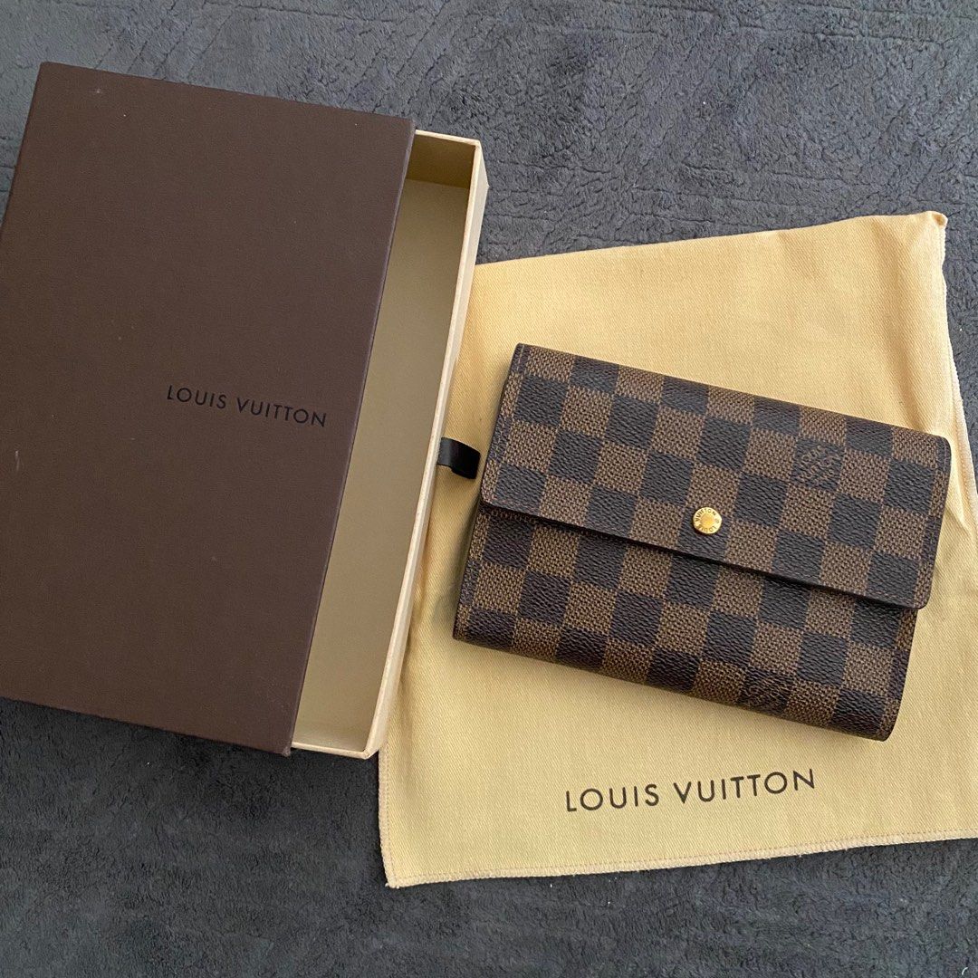 Authentic LV Damier wallet, Luxury, Bags & Wallets on Carousell