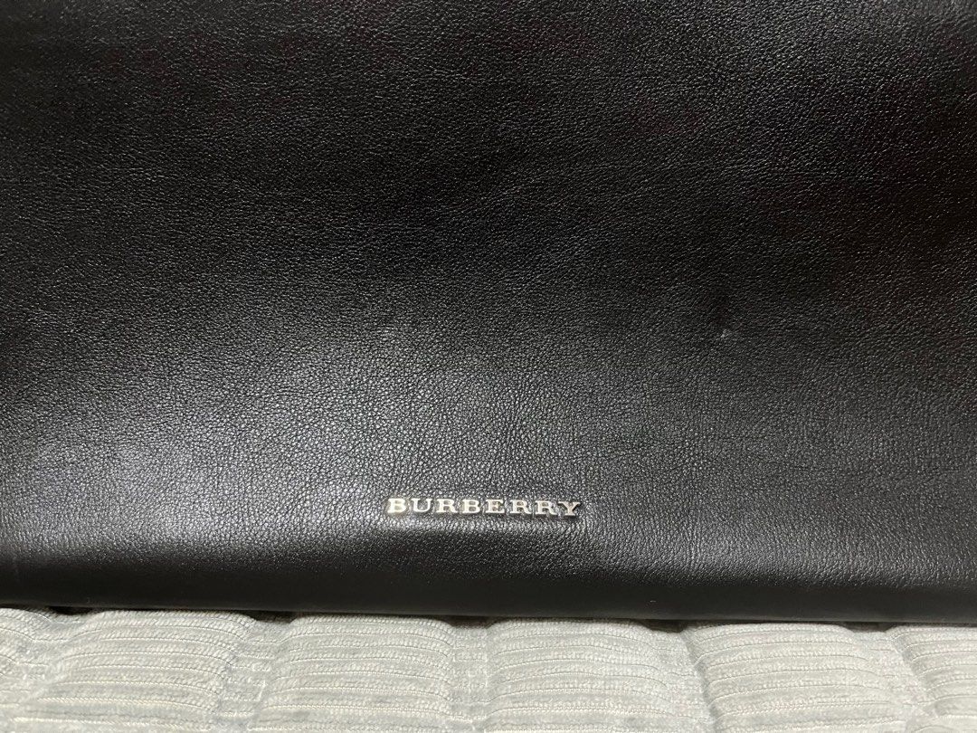 Burberry Banner Medium Tote Brand New, Women's Fashion, Bags & Wallets ...