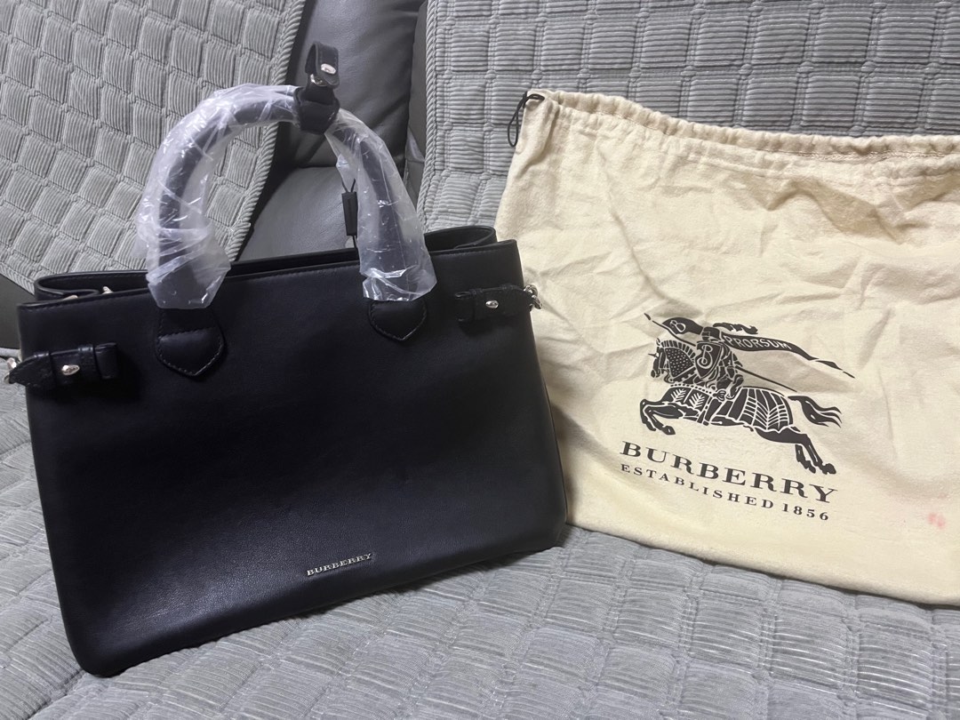 Burberry Banner Medium Tote Brand New, Women's Fashion, Bags & Wallets ...