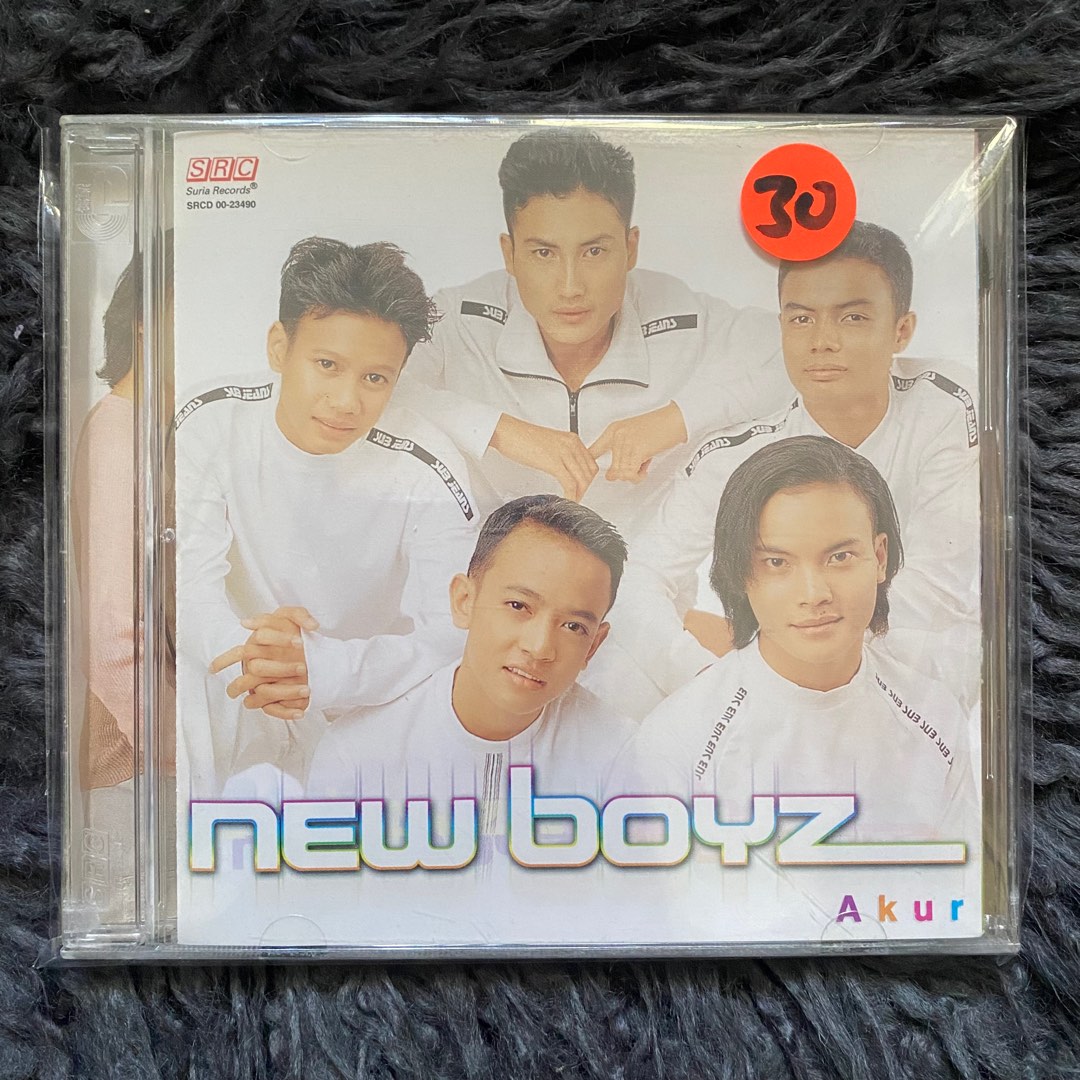 CD NEW BOYZ Akur, Hobbies & Toys, Music & Media, CDs & DVDs on Carousell