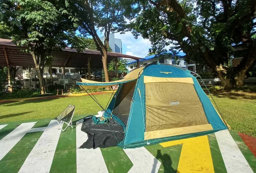 Coleman screen tarp III tent, Sports Equipment, Hiking & Camping on ...