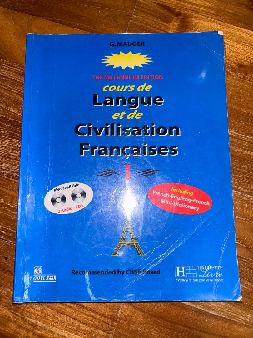 French book, Hobbies & Toys, Books & Magazines, Textbooks on Carousell