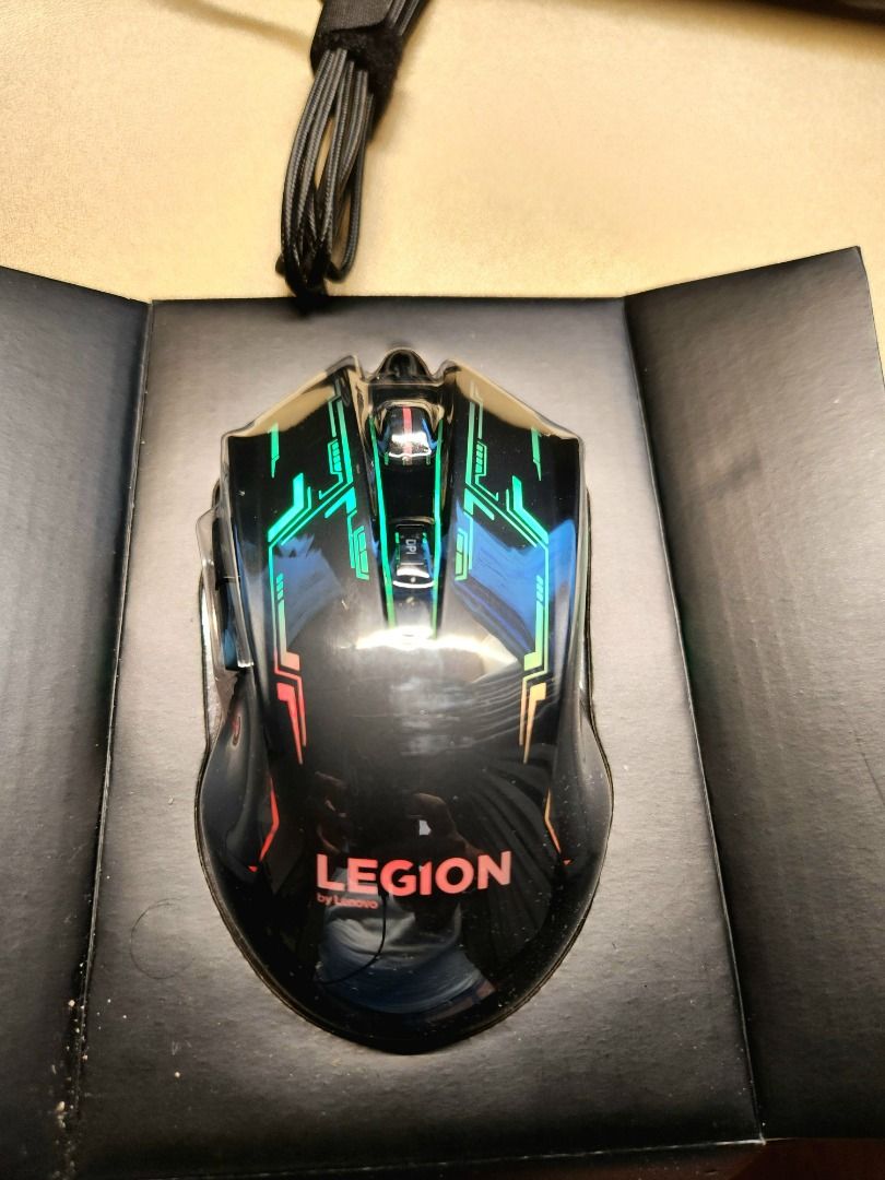 Lenovo Legion M200 RGB Gaming Mouse, 5-button design, up to 2400 DPI ...