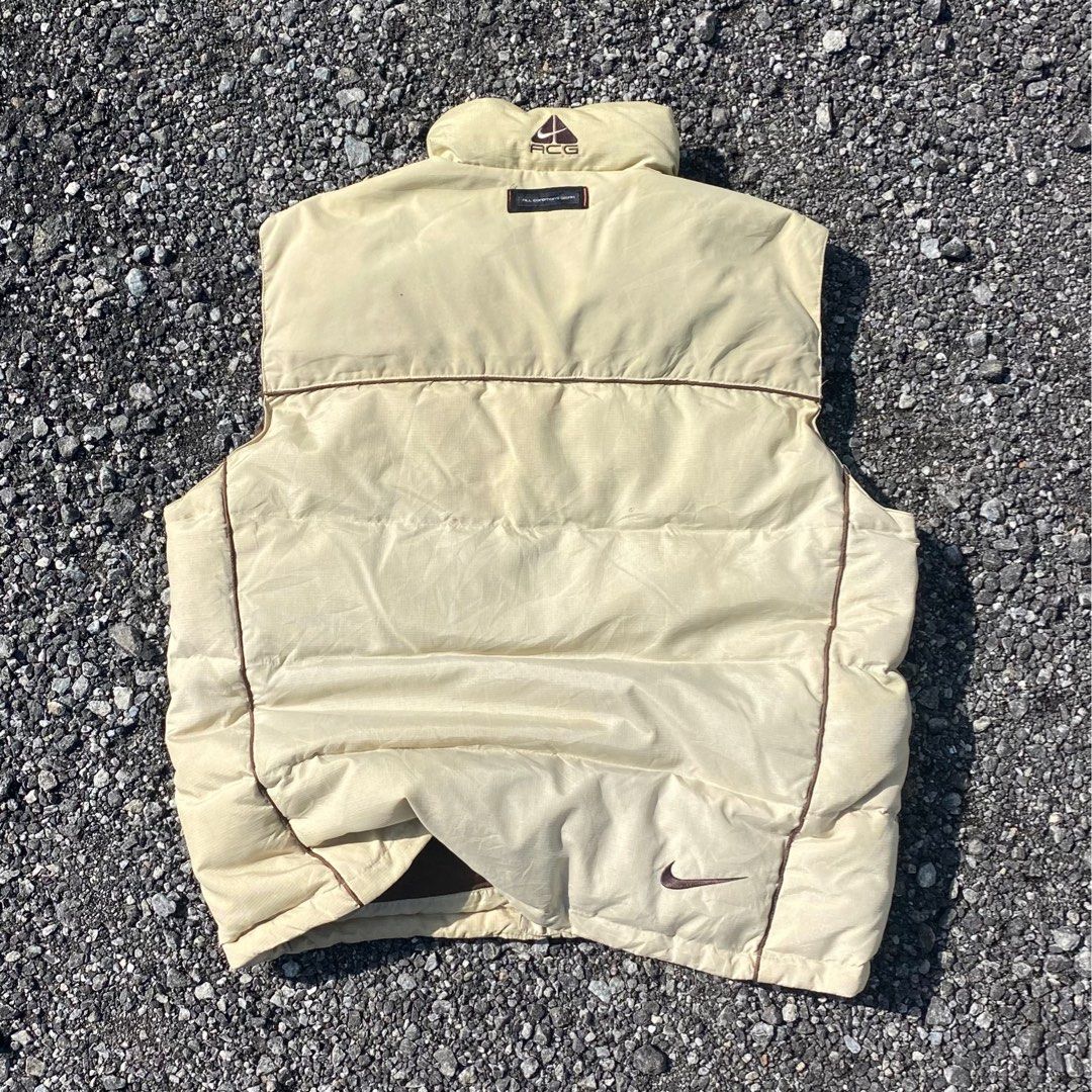 Nike ACG Puffer Vest, Men's Fashion, Coats, Jackets and Outerwear on ...