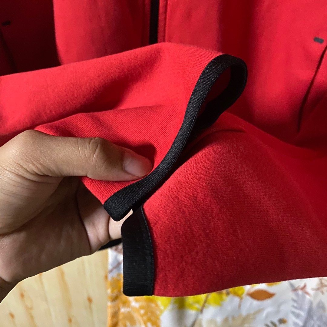 NIKE TECH FLEECE red, Women's Fashion, Coats, Jackets and Outerwear on ...