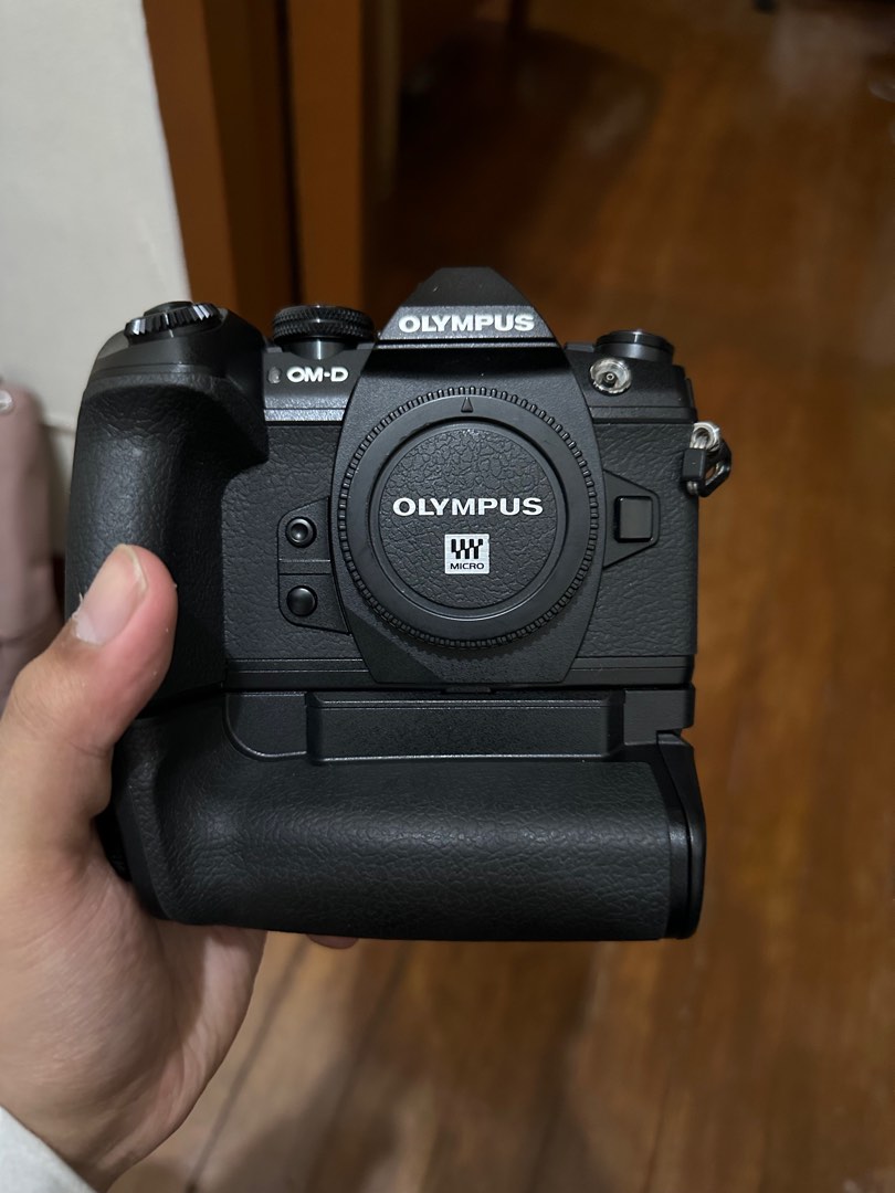 Olympus EM1 Mark ii (2) Mirrorless MFT/M43 Camera, Photography, Cameras ...