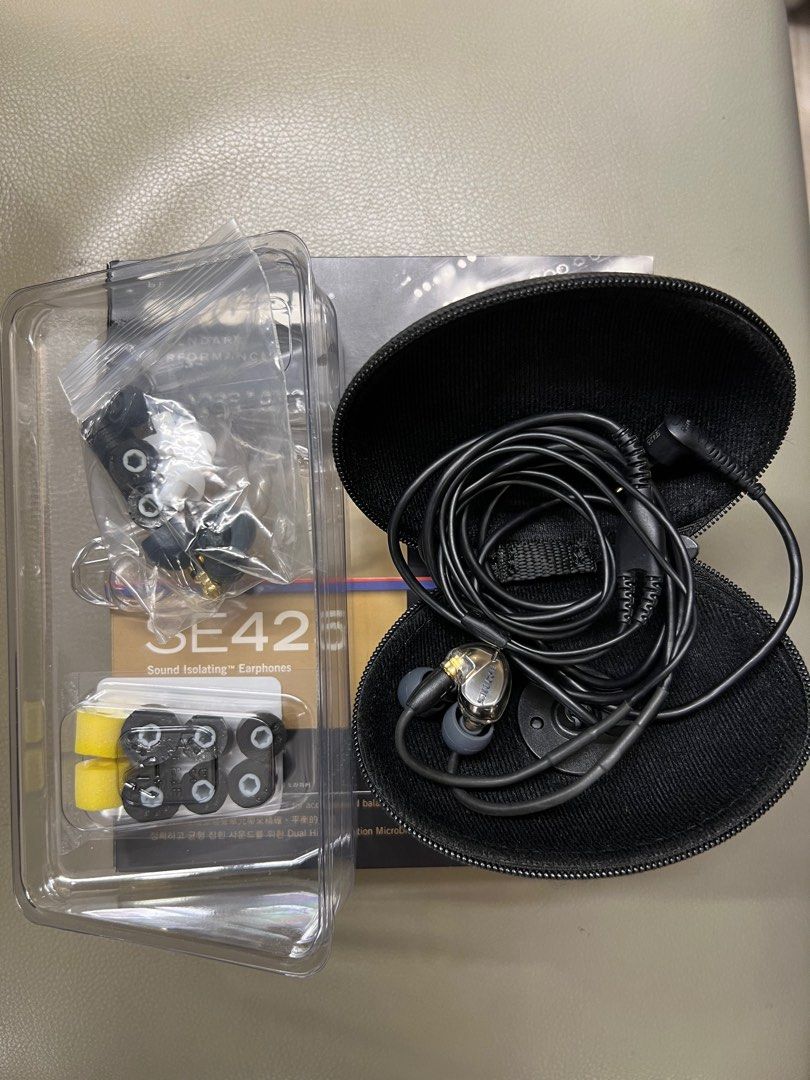 最後減價 無人要回收自用 極少用 Shure SE 425 耳機, 音響器材, 耳機 - Carousell