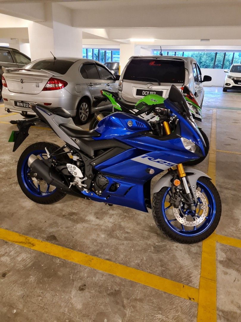 Yamaha R25 V2 2021, Motorbikes on Carousell