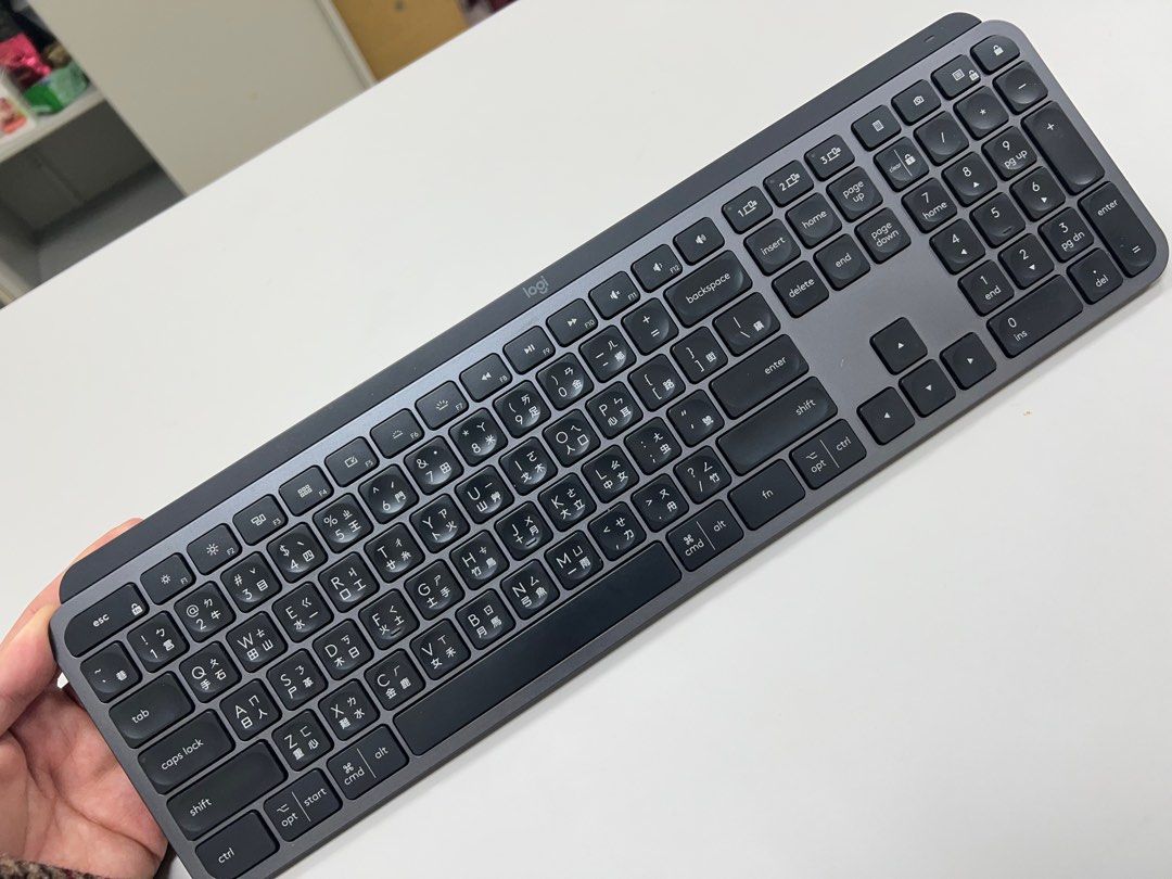 [二手]羅技 Logitech MX Keys 藍芽 無線鍵盤 薄膜靜音, 電腦及科技產品, 電腦周邊產品, 電腦鍵盤及相關產品在旋轉拍賣