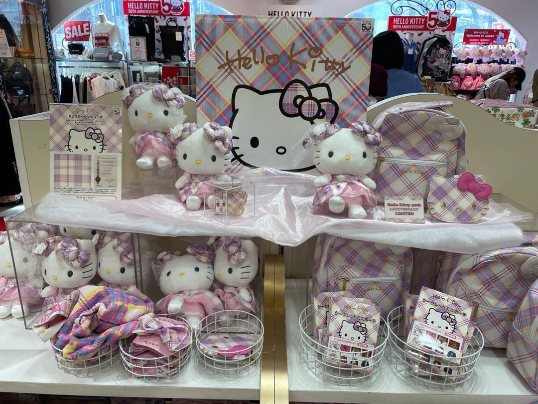 hello kitty 50th anniversary limited edition plush, Hobbies & Toys ...