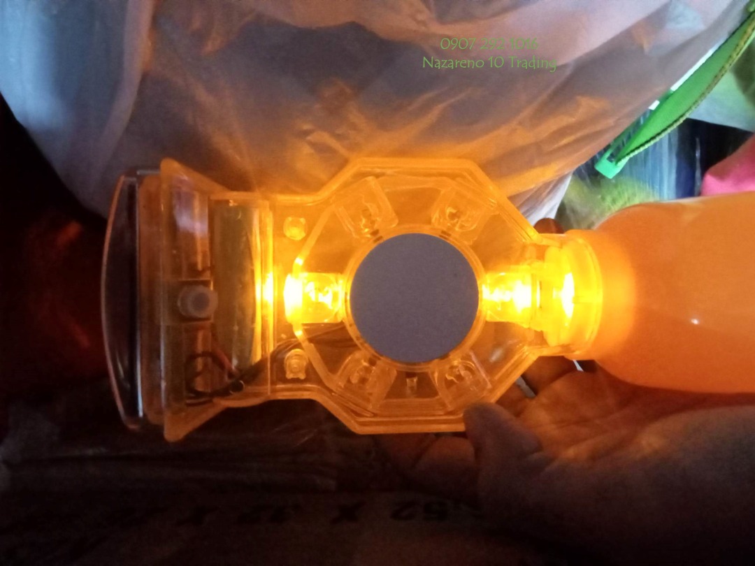 Octagon Solar blinker 6, Commercial & Industrial, Construction ...