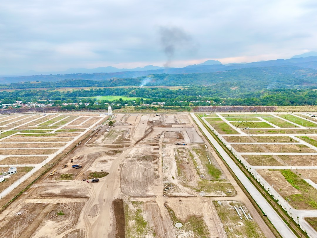 Preselling Lot in Vermont Settings Alviera Porac Pampanga near East ...