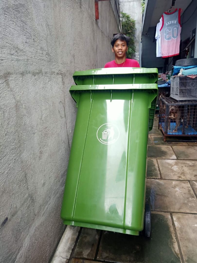 ROLLING TRASH BIN 360 LITERS, Furniture & Home Living, Cleaning ...