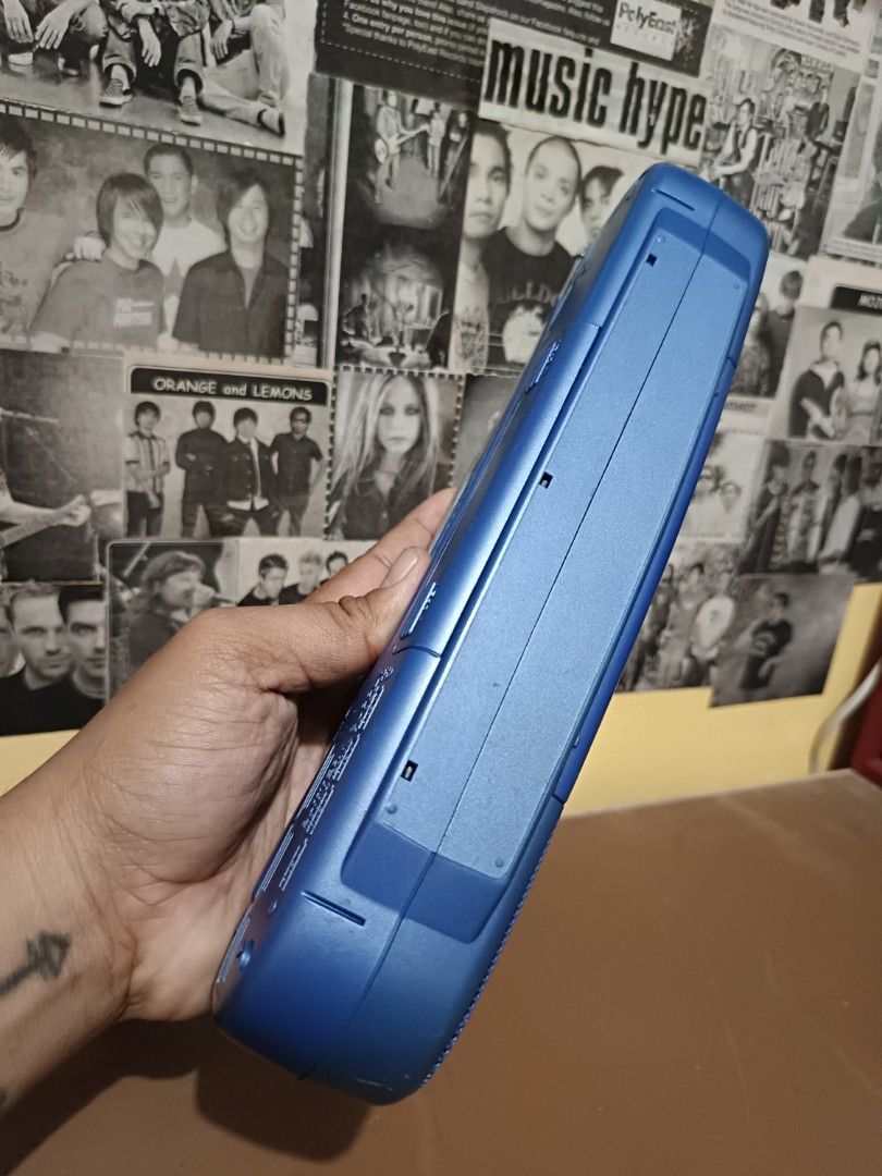 Aiwa stereo radio cassette recorder CS-P5 Blue, Audio, Portable Music ...