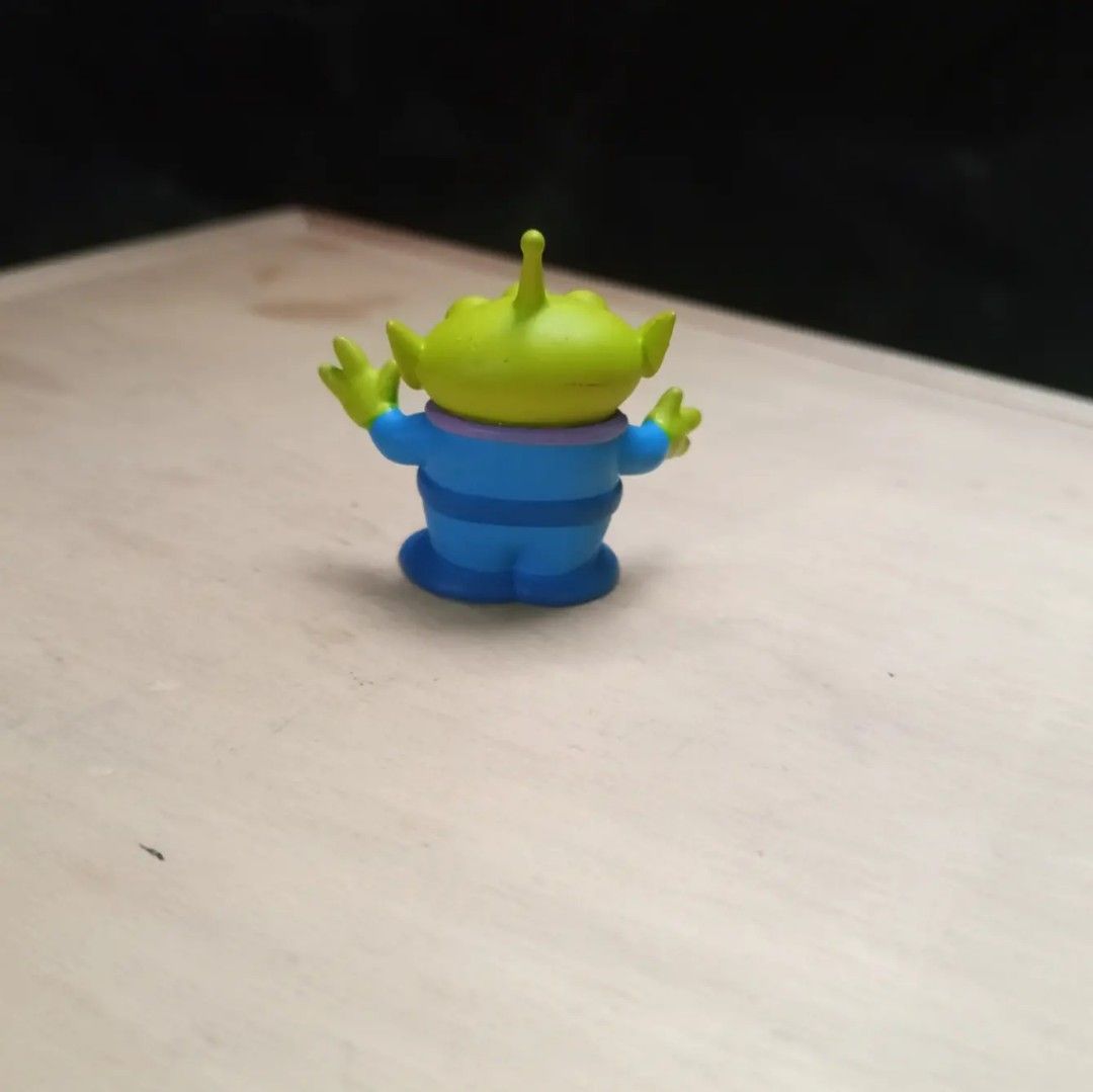 Alien Disney Pixar, Toys & Collectibles, Mainan di Carousell